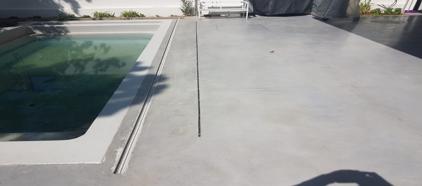 Neptune Flow - תעלת ניקוז נסתרת מלבנית ומעוצבת לגינה מאלומיניום ...